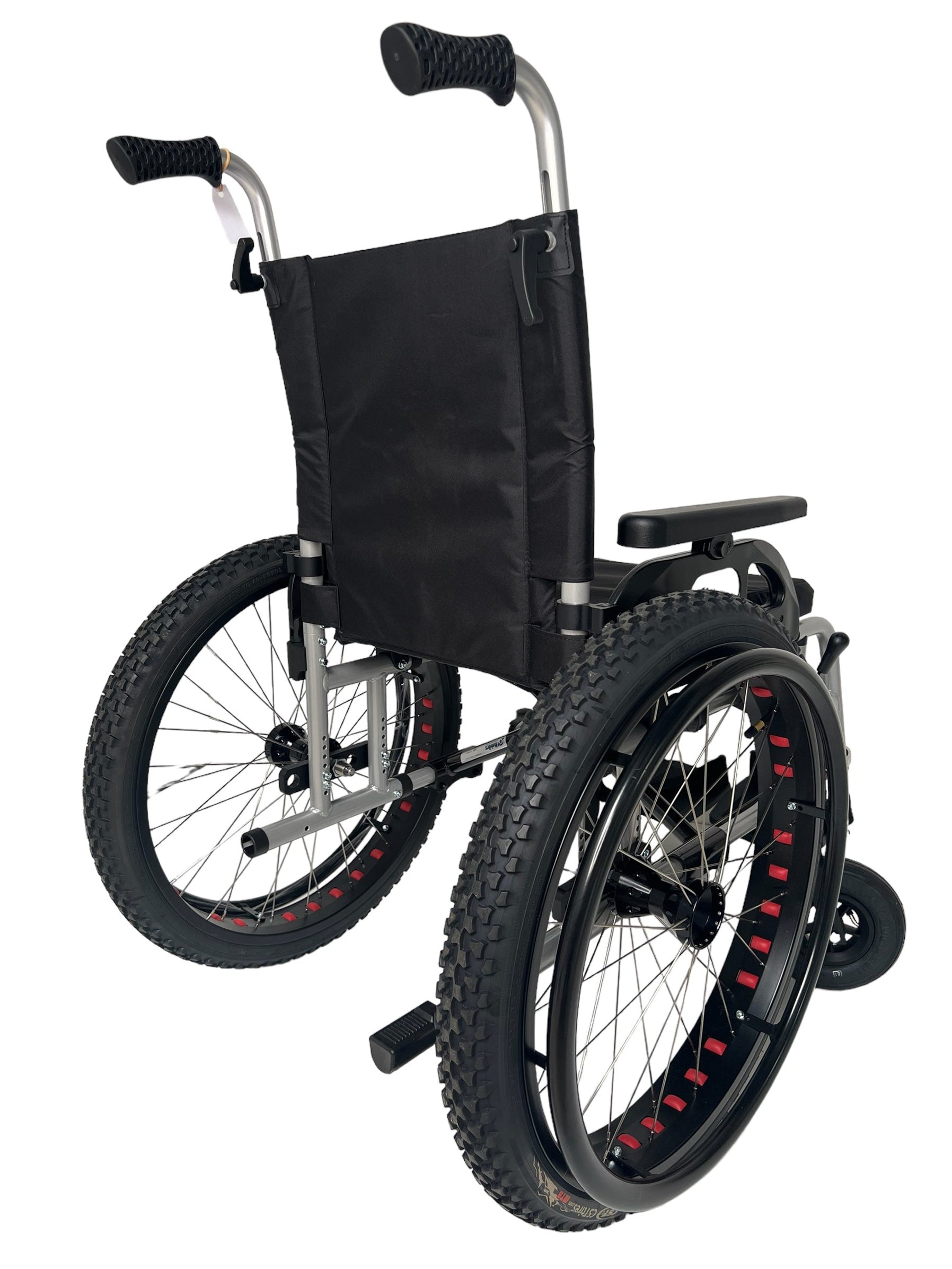 OFF-ROAD kørestol. Super lækker kørestol med terrængående dæk. 4 størr